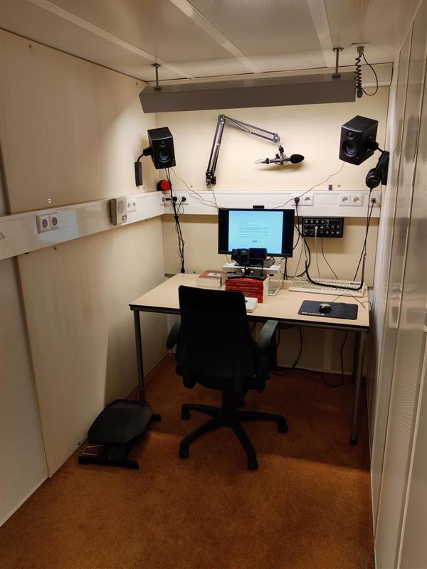 Institute for Language Sciences Labs | Cabin 5