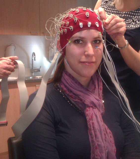 Institute for Language Sciences Labs | EEG lab