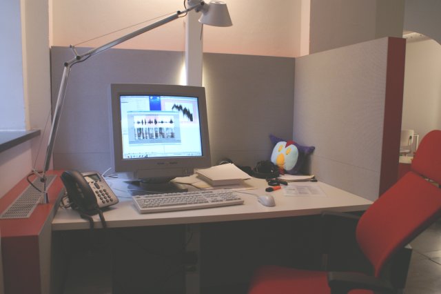 Institute for Language Sciences Labs | Open access desks